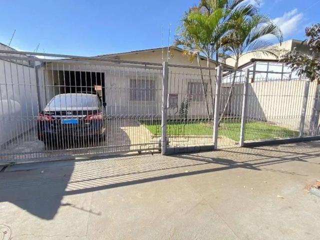 Casa / Sobrado para Venda em Londrina/PR Parque Residencial João Piza 3 Quartos