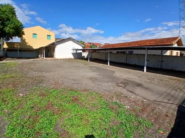 Casa / Sobrado para Venda em Londrina/PR Parque Residencial Joaquim Toledo Piza 2 Quartos