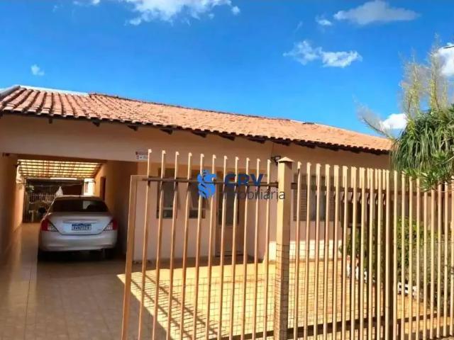 Casa / Sobrado para Venda em Londrina/PR Pinheiros 3 Quartos