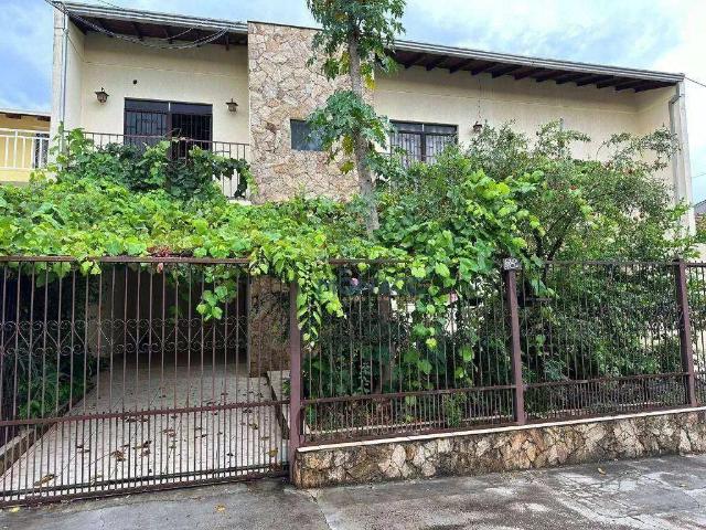 Casa / Sobrado para Venda em Londrina/PR Portal de Versalhes 2 4 Quartos