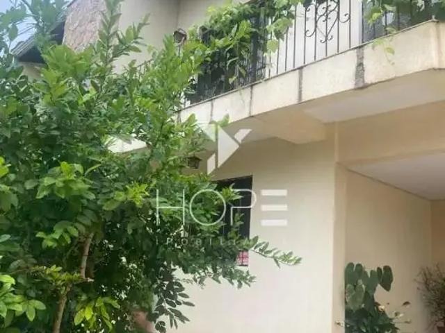 Casa / Sobrado para Venda em Londrina/PR Portal de Versalhes 2 6 Quartos
