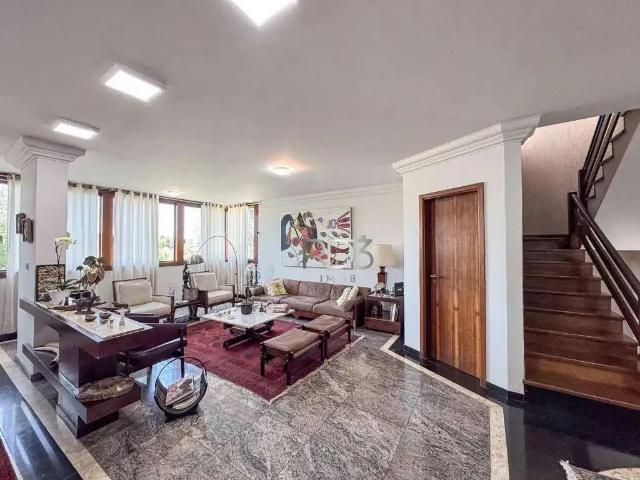 Casa / Sobrado para Venda em Londrina/PR Quebec 4 Quartos