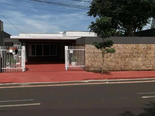 Casa / Sobrado para Venda em Londrina/PR Quebec 3 Quartos