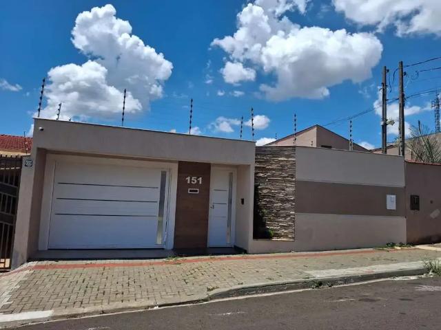Casa / Sobrado para Venda em Londrina/PR Residencial Café Cereja 3 Quartos