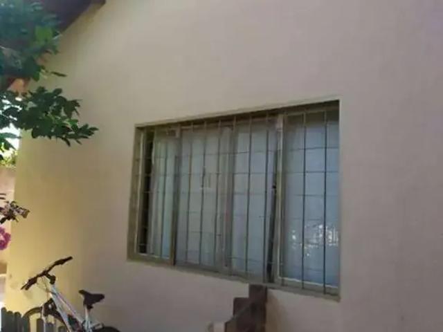 Casa / Sobrado para Venda em Londrina/PR Residencial José B Almeida 3 Quartos