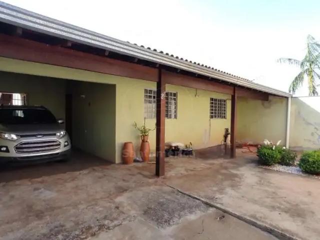 Casa / Sobrado para Venda em Londrina/PR Residencial Professora Marieta 3 Quartos