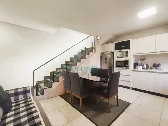 Casa / Sobrado para Venda em Londrina/PR Residencial Quadra Norte 4 Quartos