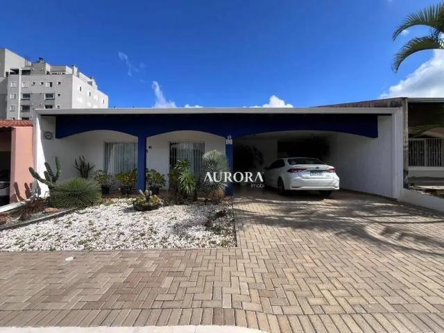 Casa / Sobrado para Venda em Londrina/PR Rodocentro 4 Quartos