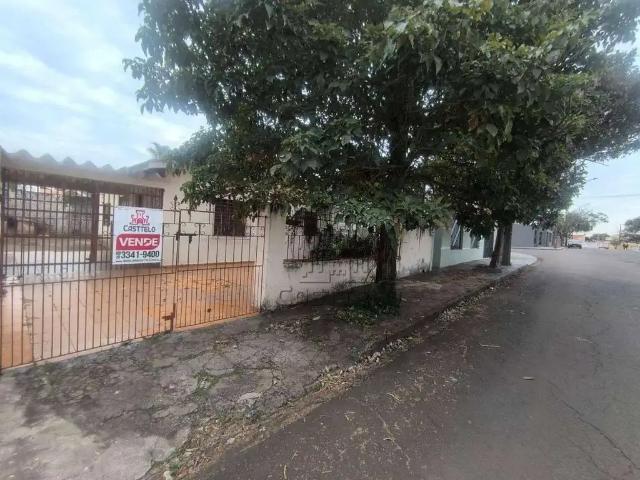 Casa / Sobrado para Venda em Londrina/PR Roseira 3 Quartos