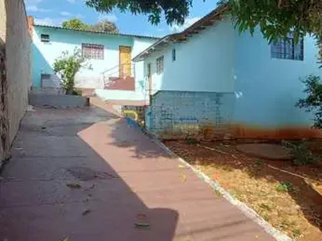 Casa / Sobrado para Venda em Londrina/PR São Lourenço 2 Quartos