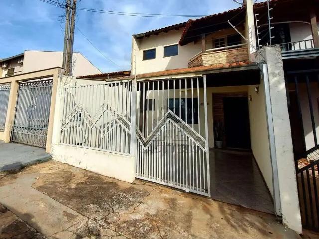Casa / Sobrado para Venda em Londrina/PR São Pedro 3 Quartos
