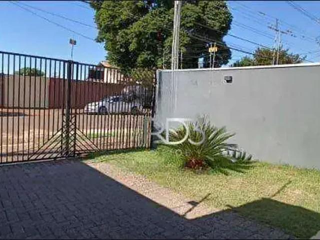 Casa / Sobrado para Venda em Londrina/PR Sabará I 3 Quartos