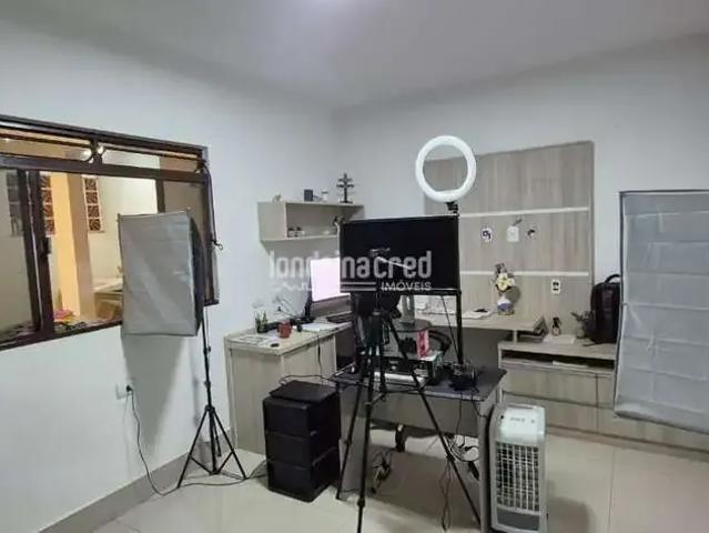 Casa / Sobrado para Venda em Londrina/PR San Fernando 4 Quartos