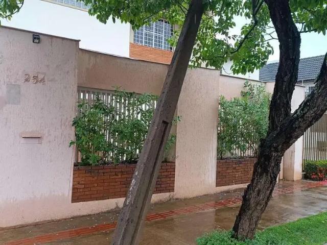 Casa / Sobrado para Venda em Londrina/PR San Fernando 3 Quartos