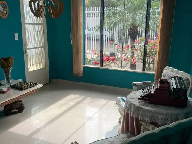 Casa / Sobrado para Venda em Londrina/PR San Fernando 3 Quartos