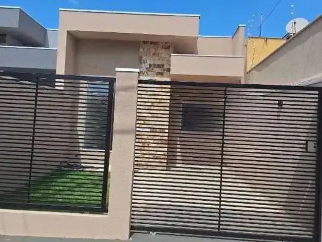 Casa / Sobrado para Venda em Londrina/PR San Fernando 3 Quartos