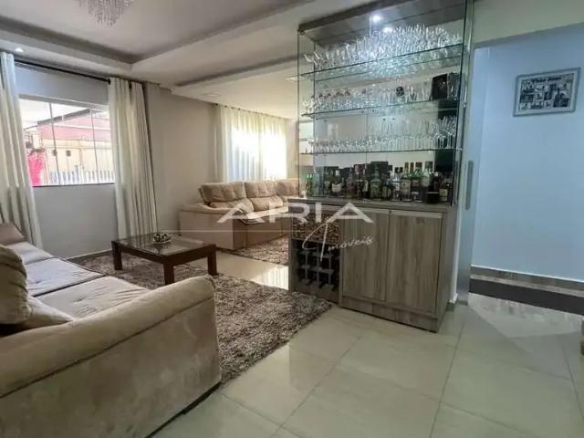 Casa / Sobrado para Venda em Londrina/PR Santa Mônica 4 Quartos