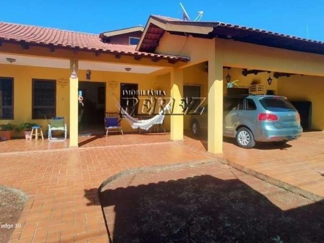Casa / Sobrado para Venda em Londrina/PR Santa Mônica 3 Quartos