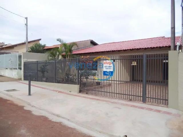 Casa / Sobrado para Venda em Londrina/PR Santa Mônica 3 Quartos