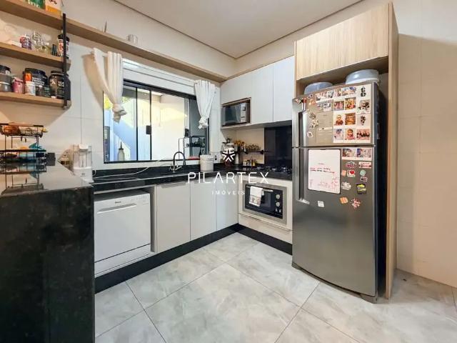 Casa / Sobrado para Venda em Londrina/PR Santa Mônica 3 Quartos