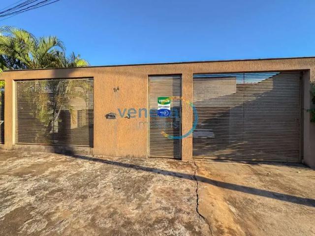 Casa / Sobrado para Venda em Londrina/PR Santa Mônica 3 Quartos