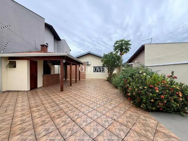 Casa / Sobrado para Venda em Londrina/PR Santa Mônica 3 Quartos