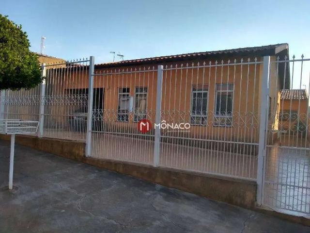 Casa / Sobrado para Venda em Londrina/PR Santa Rita 1 3 Quartos