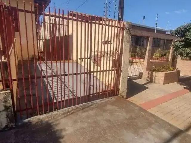 Casa / Sobrado para Venda em Londrina/PR Santa Rita 2 1 Quartos