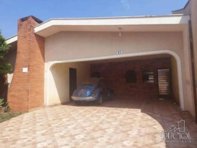 Casa / Sobrado para Venda em Londrina/PR Santa Rosa 3 Quartos