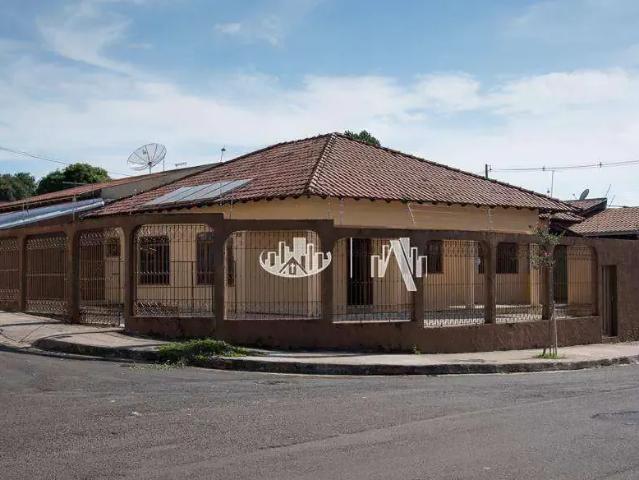 Casa / Sobrado para Venda em Londrina/PR Santiago 3 Quartos