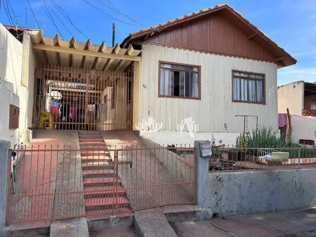 Casa / Sobrado para Venda em Londrina/PR Sol 3 Quartos