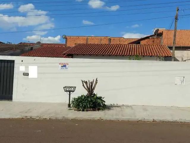 Casa / Sobrado para Venda em Londrina/PR Tarobá 2 Quartos