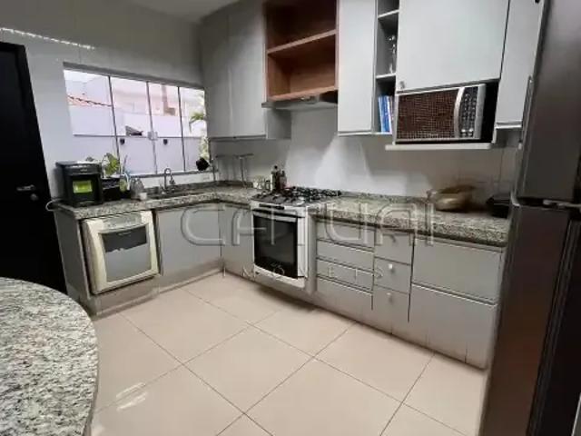 Casa / Sobrado para Venda em Londrina/PR Terra Bonita 3 Quartos