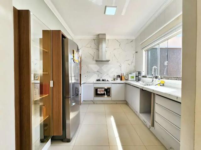 Casa / Sobrado para Venda em Londrina/PR Terra Bonita 3 Quartos