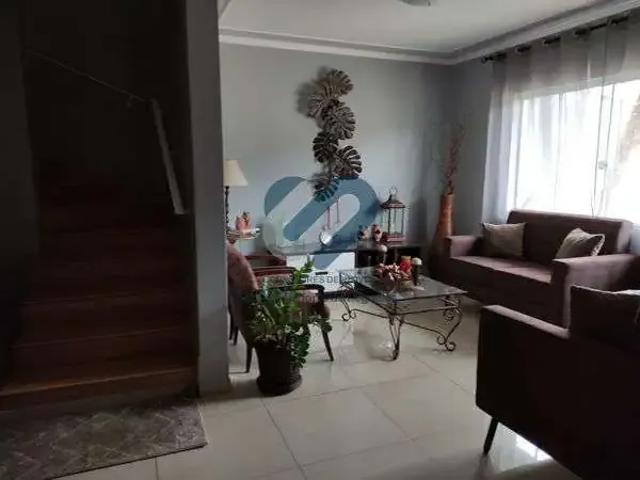 Casa / Sobrado para Venda em Londrina/PR Vera Cruz 4 Quartos