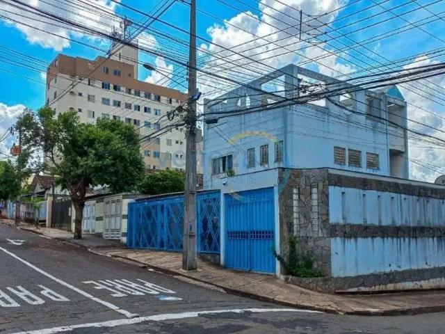 Casa / Sobrado para Venda em Londrina/PR Vila Adolfo 7 Quartos