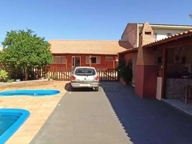 Casa / Sobrado para Venda em Londrina/PR Vila Brasil 4 Quartos