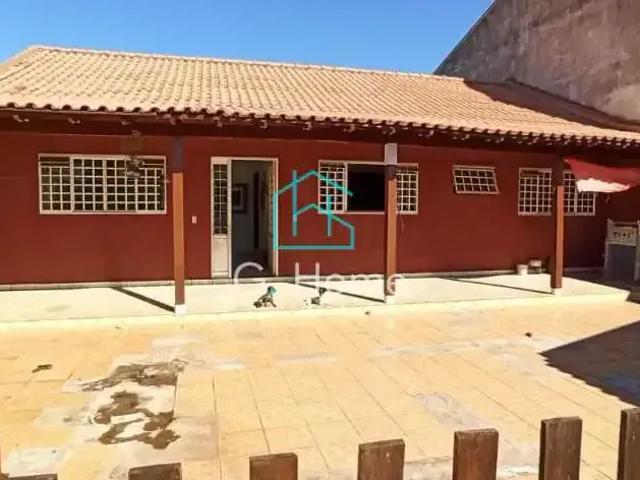 Casa / Sobrado para Venda em Londrina/PR Vila Brasil 4 Quartos