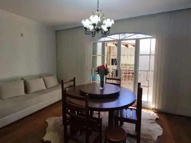 Casa / Sobrado para Venda em Londrina/PR Vila Fujita 4 Quartos