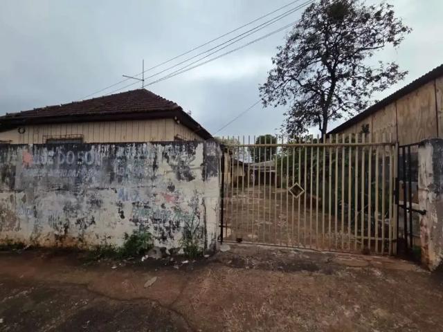 Casa / Sobrado para Venda em Londrina/PR Vila Matarazzo 5 Quartos