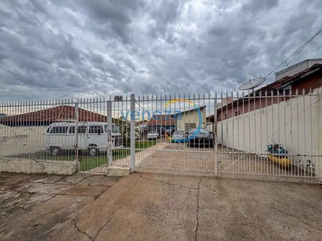 Casa / Sobrado para Venda em Londrina/PR Vila Nova 2 Quartos