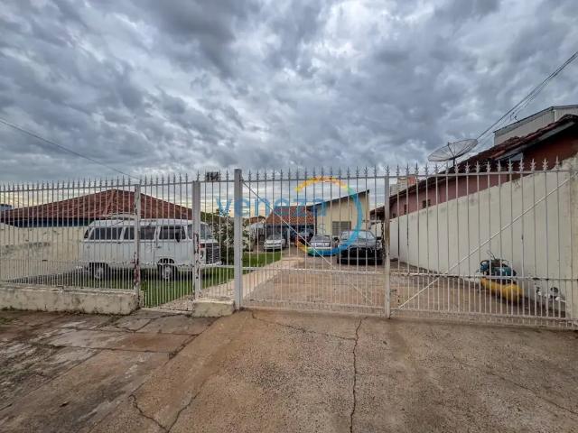Casa / Sobrado para Venda em Londrina/PR Vila Nova 2 Quartos