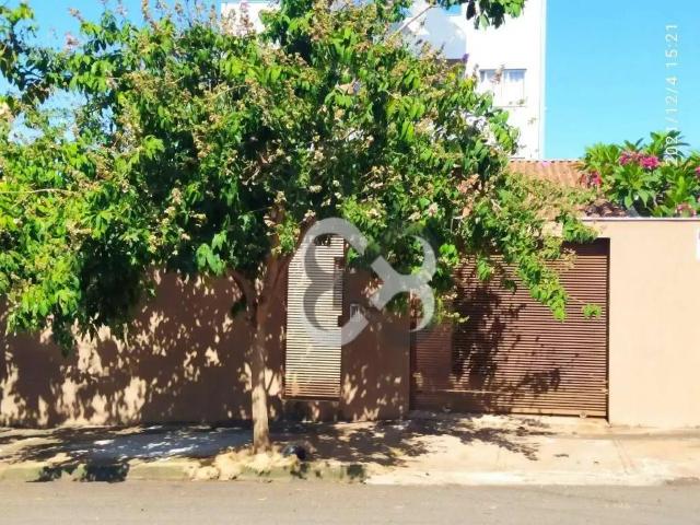 Casa / Sobrado para Venda em Londrina/PR Vila Nova 3 Quartos