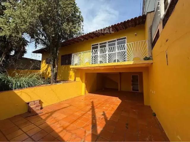 Casa / Sobrado para Venda em Londrina/PR Vila Siam 3 Quartos