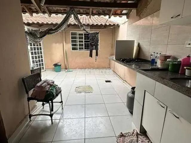 Casa / Sobrado para Venda em Londrina/PR Vila Siam 3 Quartos