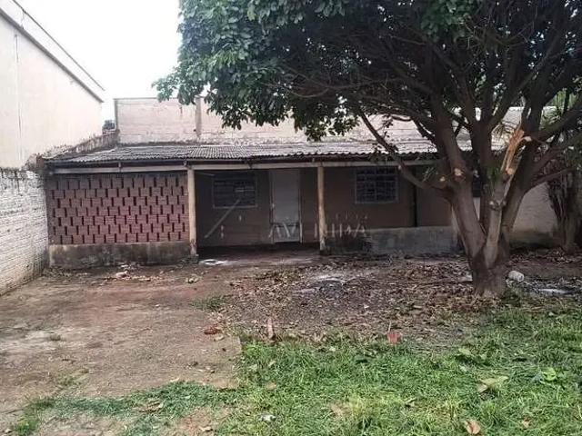 Casa / Sobrado para Venda em Londrina/PR Waldemar Hauer 3 Quartos