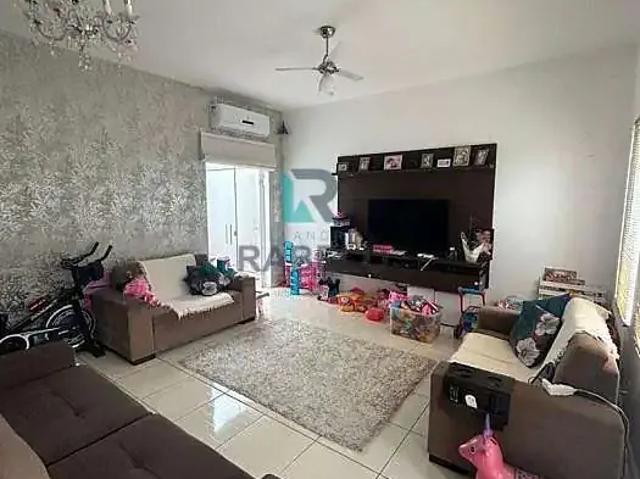 Casa / Sobrado para Venda em Lorena/SP Loteamento Village das Palmeiras 3 Quartos