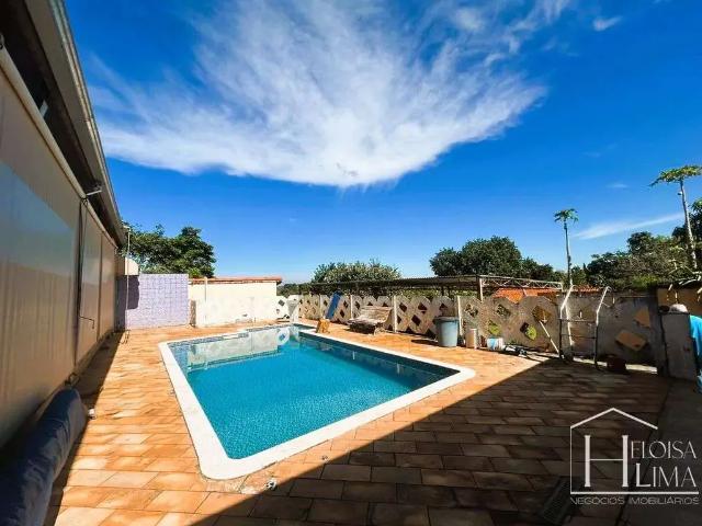 Casa / Sobrado para Venda em Louveira/SP Monterrey 3 Quartos