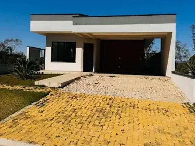 Casa / Sobrado para Venda em Louveira/SP Capivari 3 Quartos