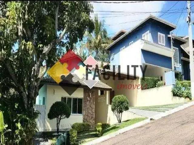Casa / Sobrado para Venda em Louveira/SP Centro 3 Quartos
